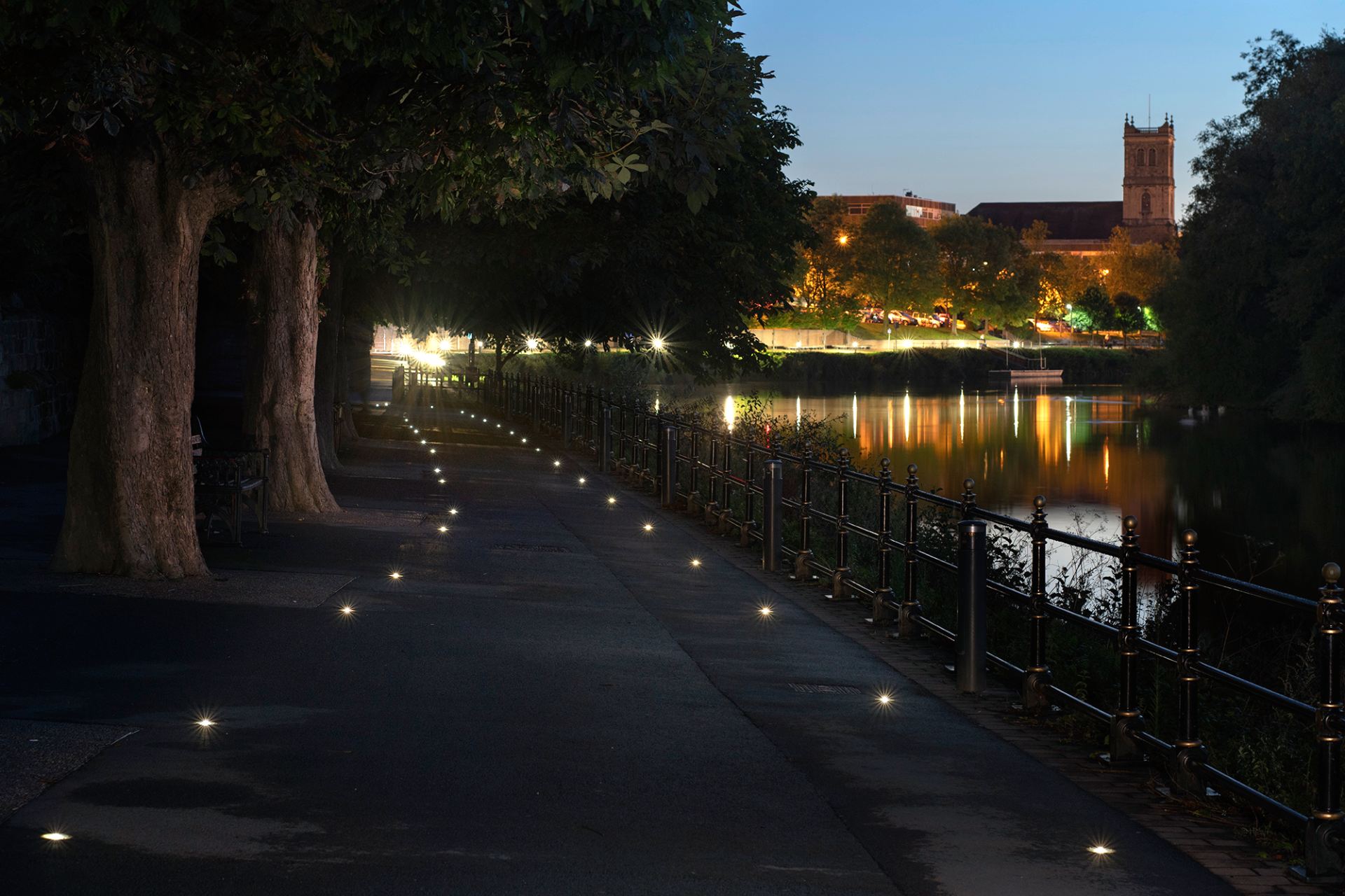 Solární osvětlení cyklostezek - SunScale. Nulové provozní náklady